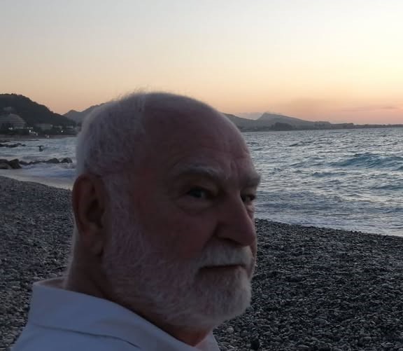 Ποιηση : ΔΗΜΗΤΡΙΟΣ ΤΖΟΥΒΑΛΗΣ ΄΄ ΓΙΑ ΤΗΝ ΚΑΤΑΝΤΙΑ ΜΑΣ ΠΟΙΟΣ ΦΤΑΙΕΙ ...